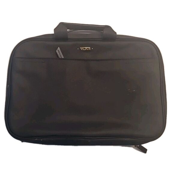 Tumi | Bags | Tumi Voyageur Monaco Travel Kit Authentic | Poshmark